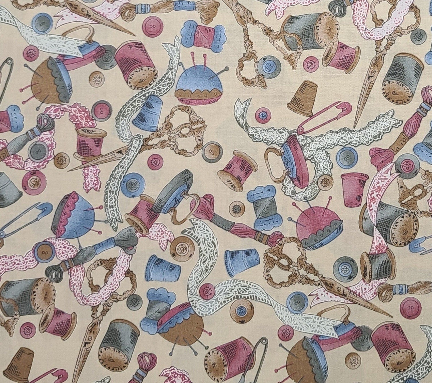 Hollytex - Dark Beige Fabric / Hand-Sewing Items Print / Pins, Pincush ...