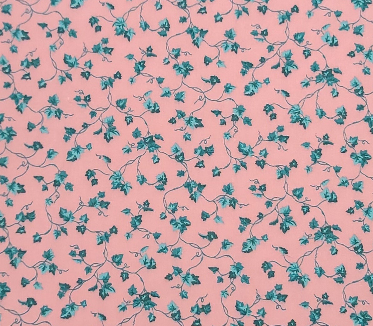 Fabric Traditions 1991 - Pink Fabric / Blue/Green Ivy Vine Print – Tx2 ...